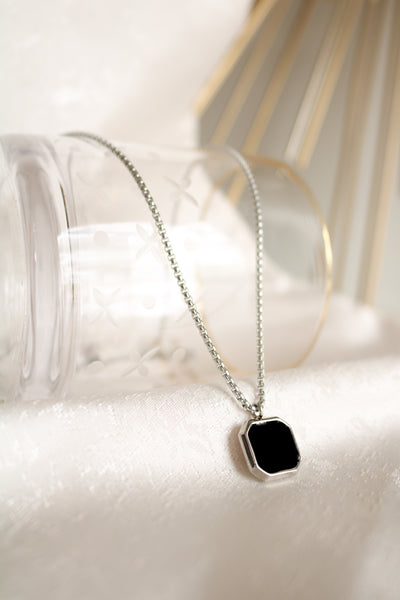 The Beck – Lia Reese Canada